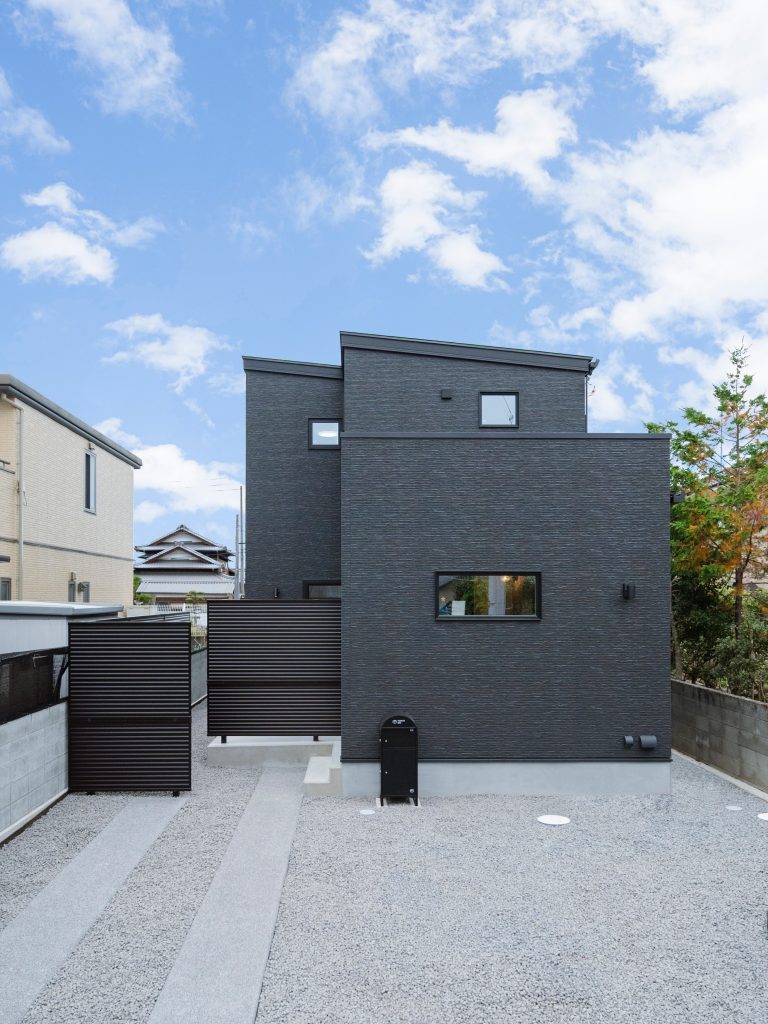 深い軒と広い庭、暮らしを楽しむ余白のある平屋 愛媛県松山市で注文住宅を建てるなら河窪建設